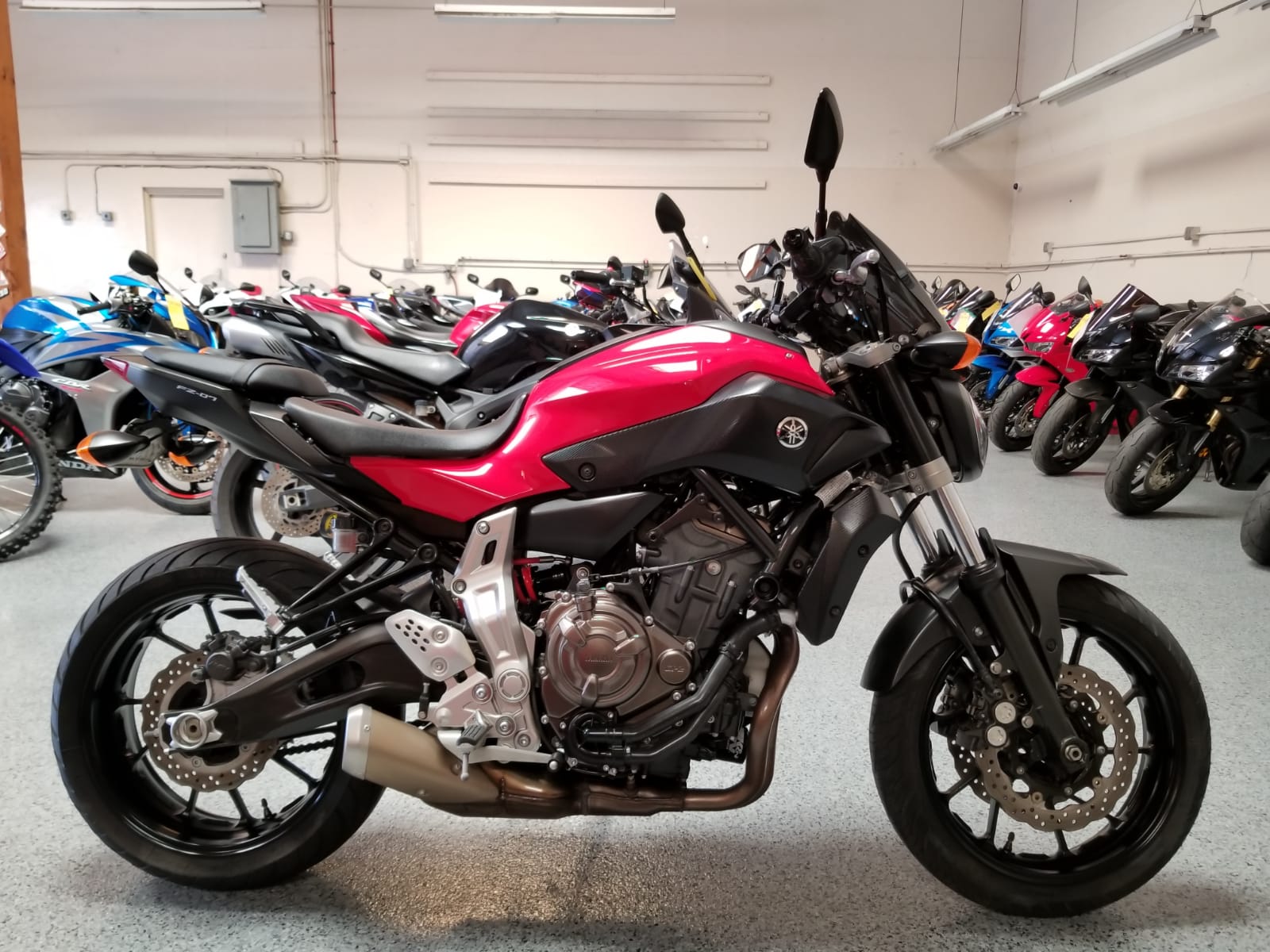 2016 Yamaha FZ07 FZ-07 AK Motors | atelier-yuwa.ciao.jp