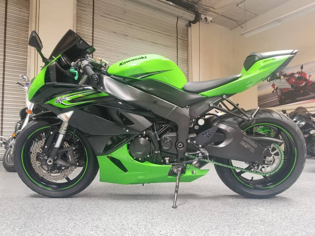 2011 Kawasaki Ninja ZX6R - AK MotorsAK Motors