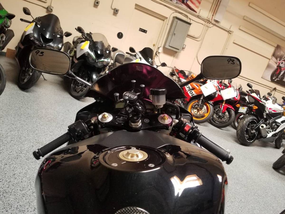 2008 Yamaha R1 Raven - AK Motors