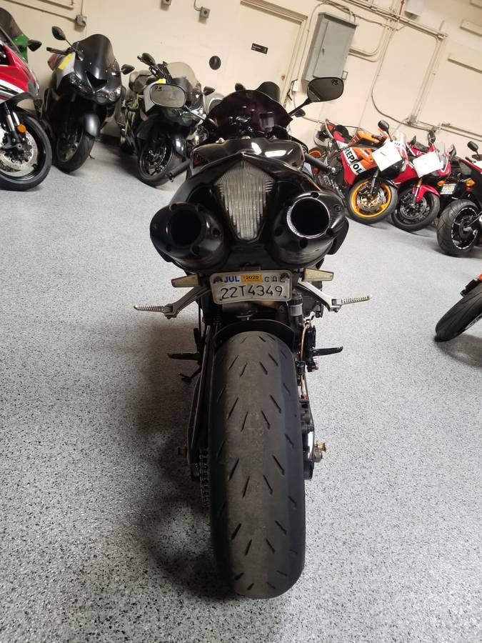 2008 Yamaha R1 Raven - AK Motors
