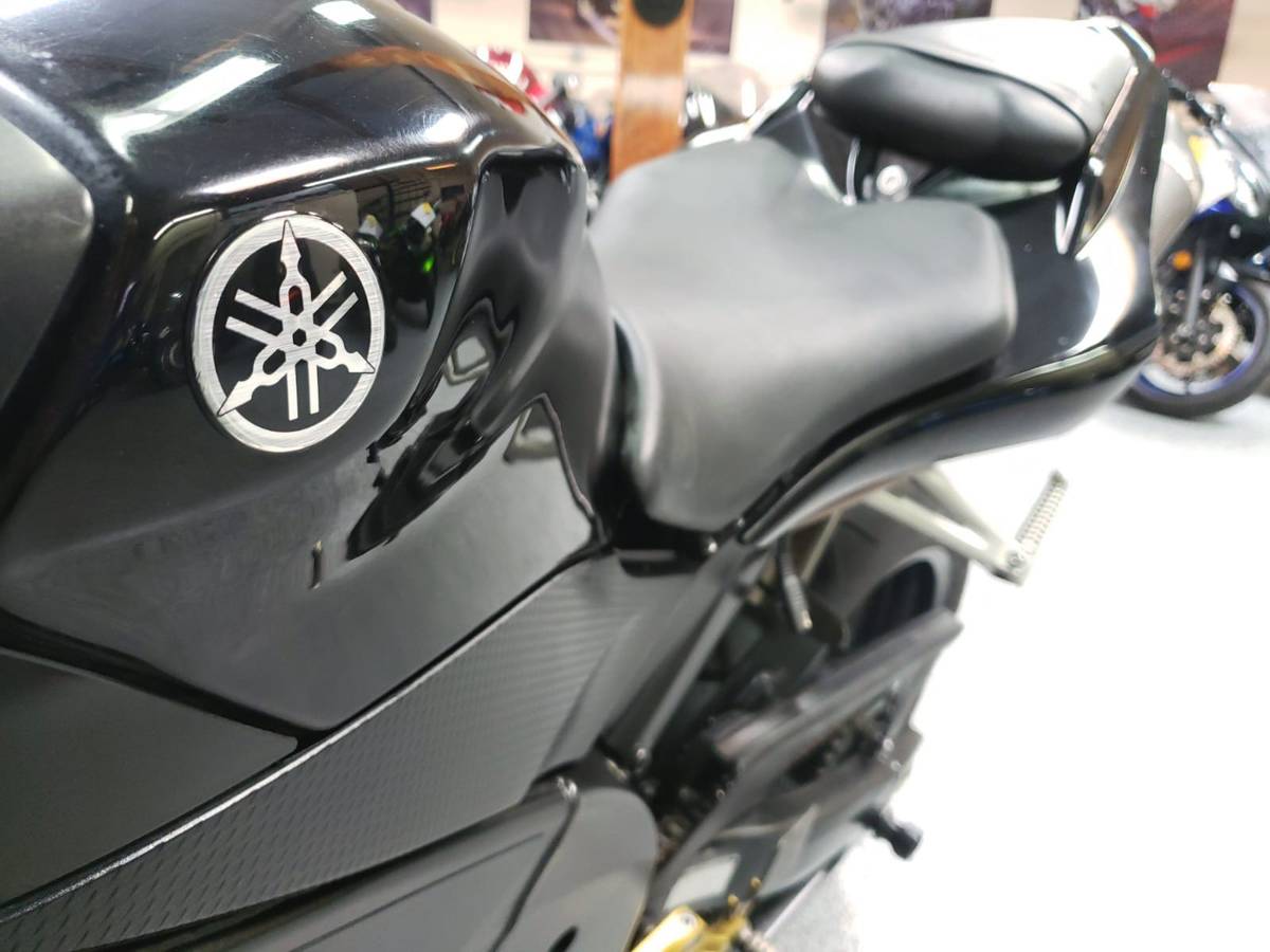 2008 Yamaha R1 RAVEN - AK Motors