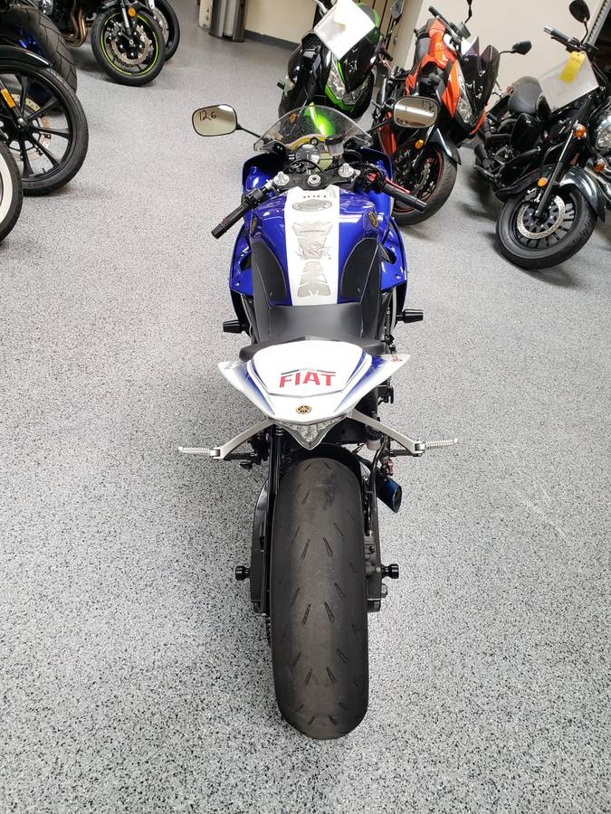 2010 Yamaha R1 Valentino Rossi Edition - AK MotorsAK Motors