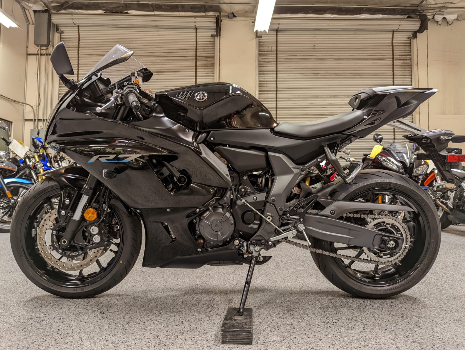 2022 YAMAHA R7 - AK MotorsAK Motors