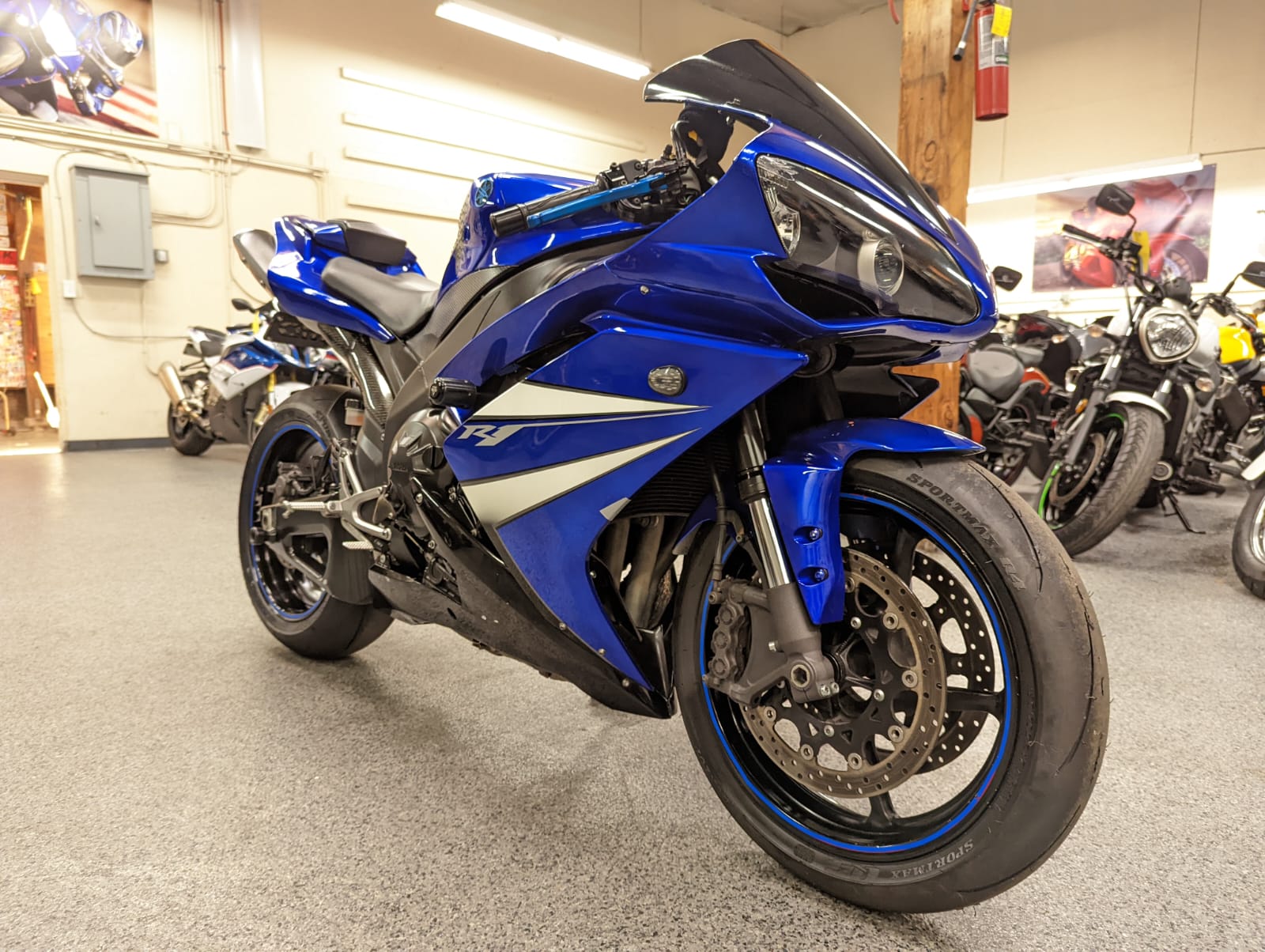2007 Yamaha R1 - 17000 Miles | AK Motors