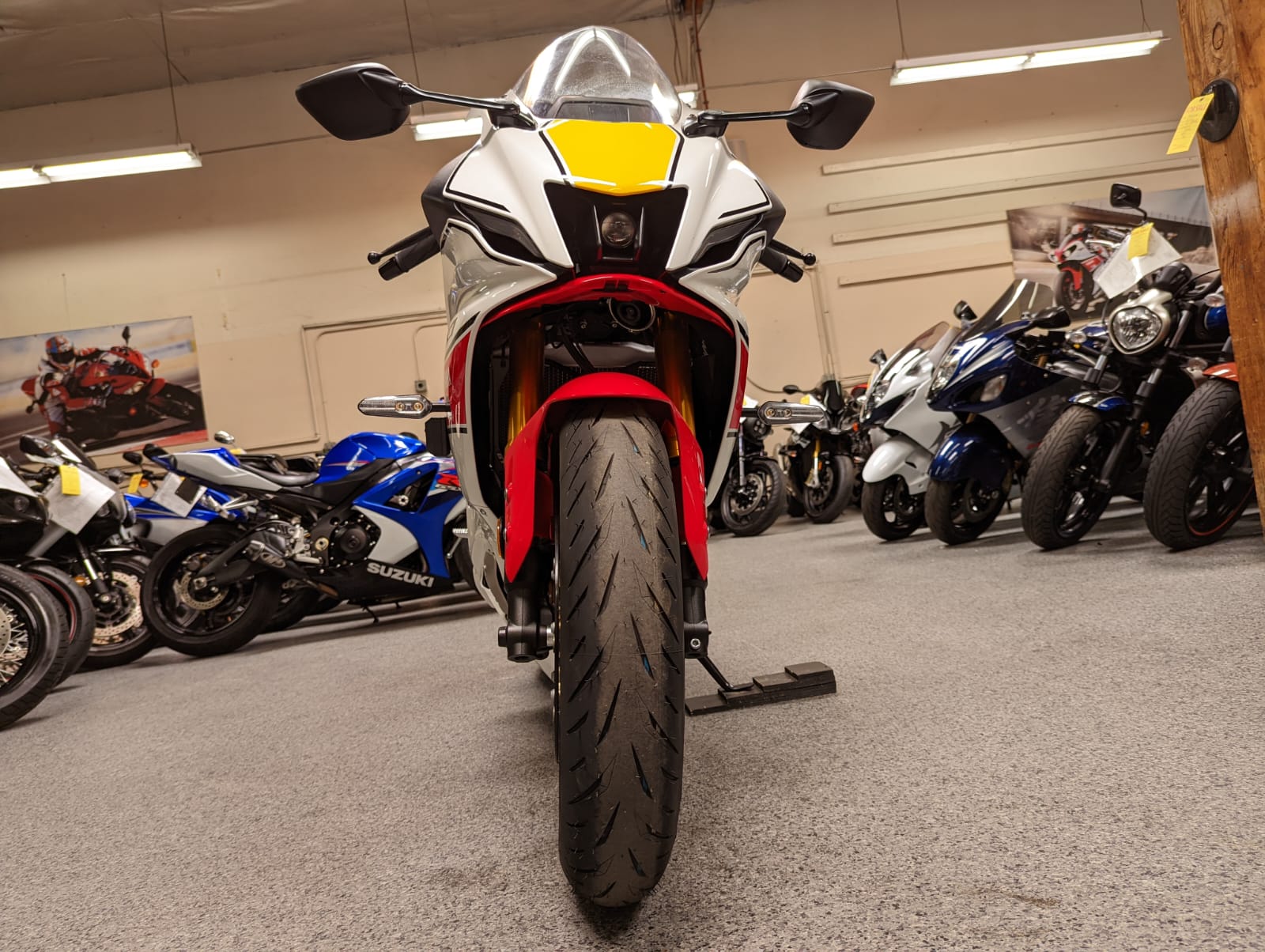 2022 YAMAHA R7 World GP 60th Anniversary Edition - AK MotorsAK Motors