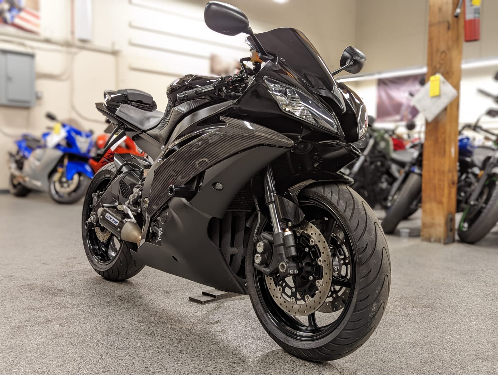 2012 Yamaha R6 Raven - AK MotorsAK Motors