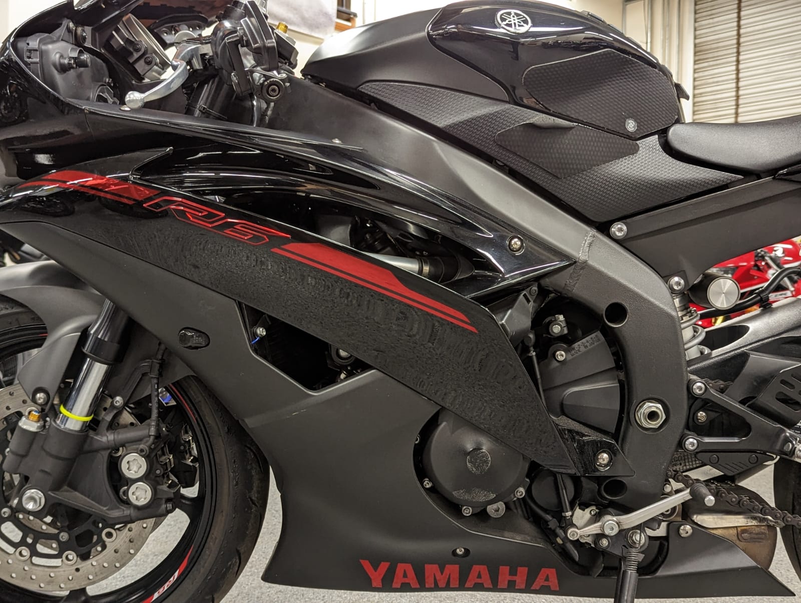 2015 Yamaha R6 RAVEN - AK Motors
