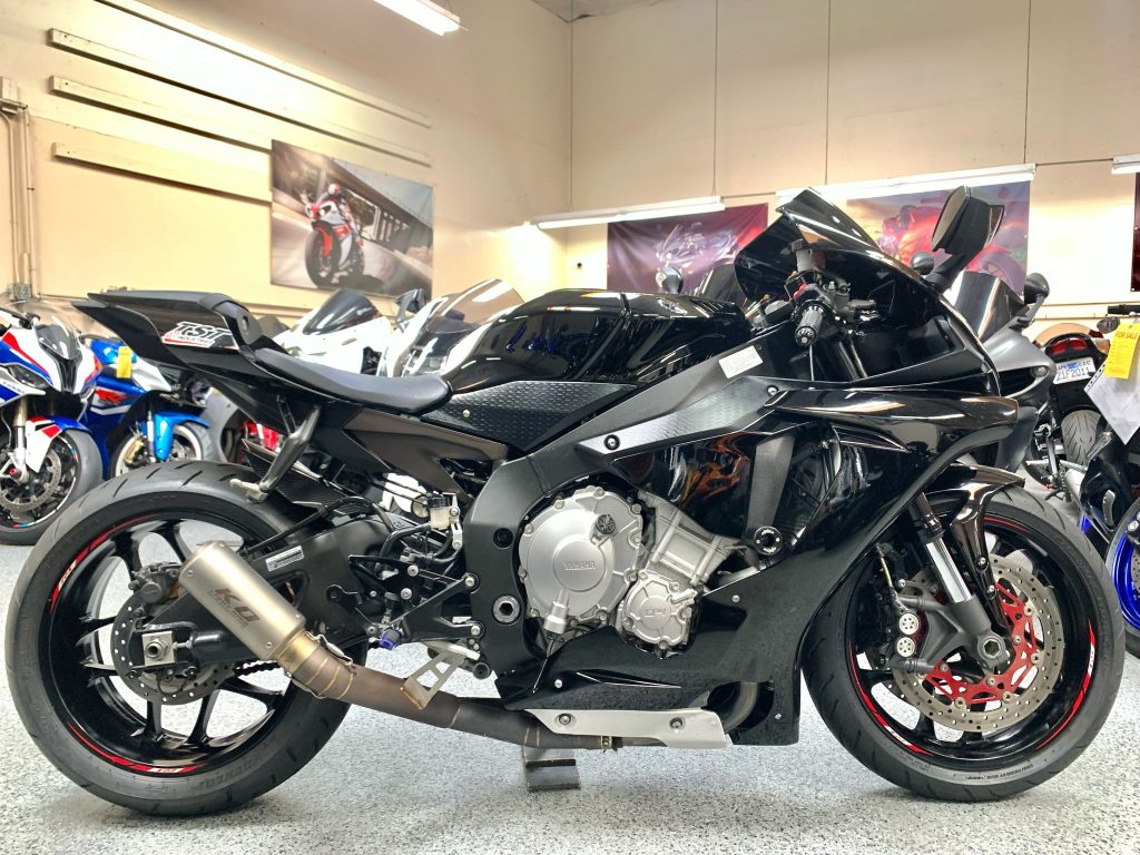 2015 Yamaha R1 RAVEN For Sale - 15000 Miles | AK MotorsAK Motors